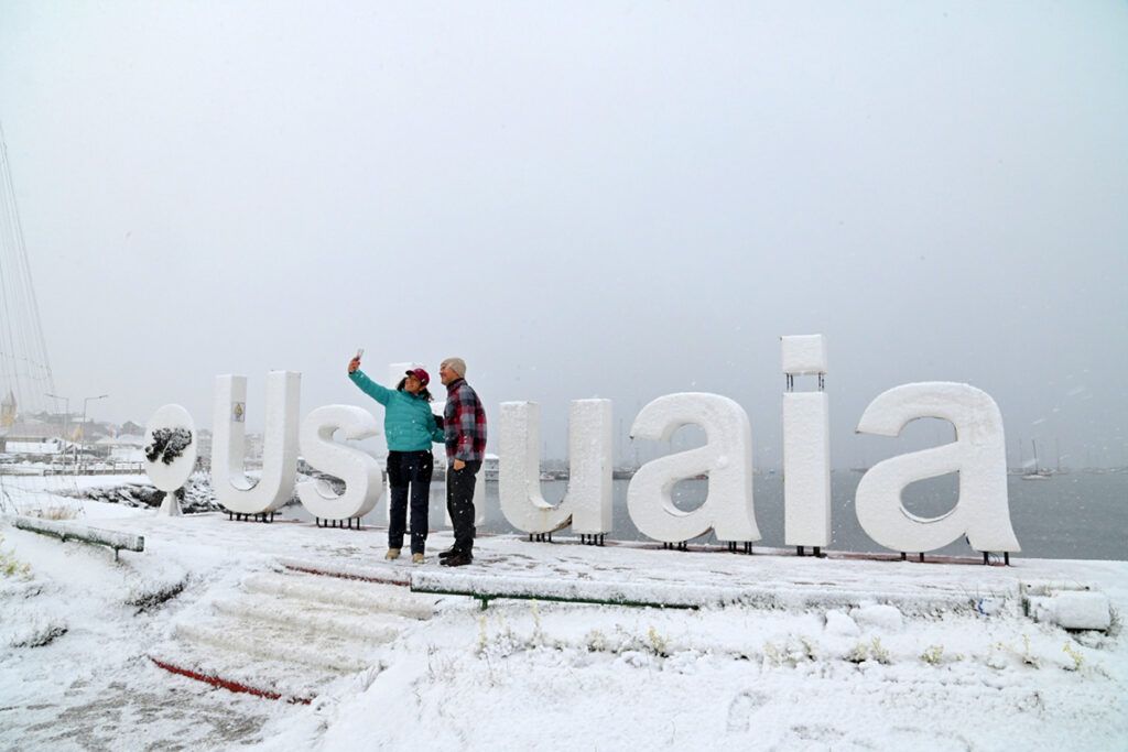 La nieve y los brasileños concentran la expectativa en el Fin del Mundo ...